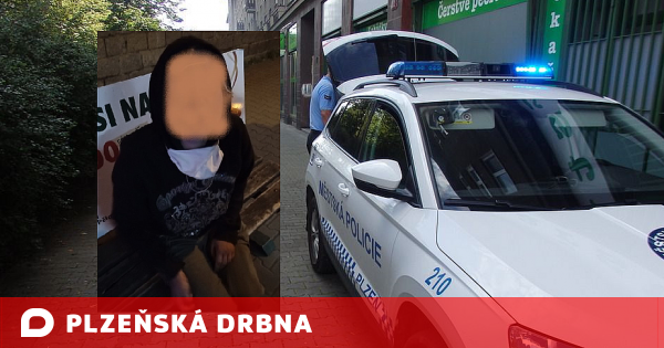 Zfetovaná žena bez roušky plivala po cestujících v trolejbusu a napadla ...