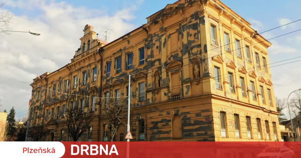 Z opuštěné budovy bývalé konzervatoře se po rekonstrukci za 126 milionů stane radnice MO Plzeň 4