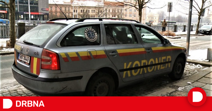 Dva chodci zahynuli při střetech s osobními vozy během jediného dne ...