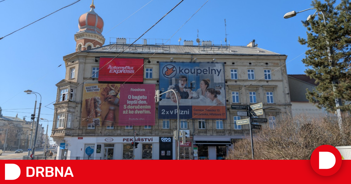 Obří reklamní LED obrazovka zmizí, spolu s ní i billboardy a desítky ...