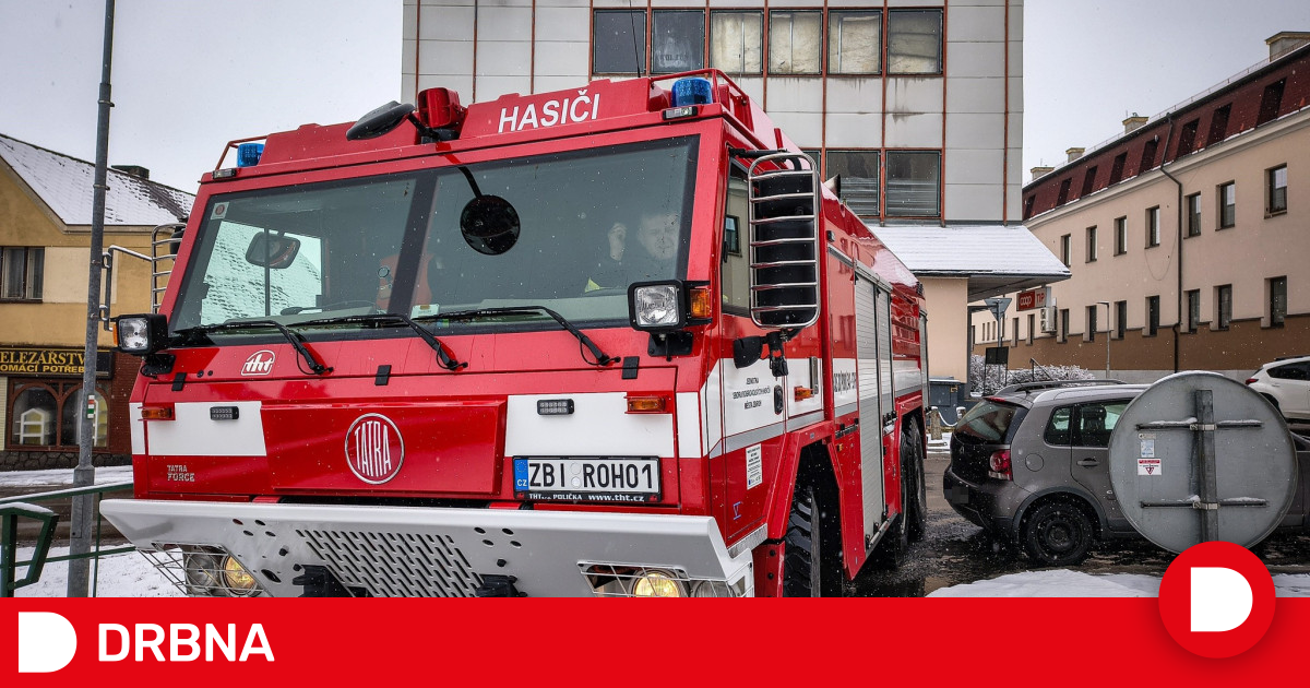 Nevěříme vlastním očím, říkají hasiči. Měli problém se dostat na ...